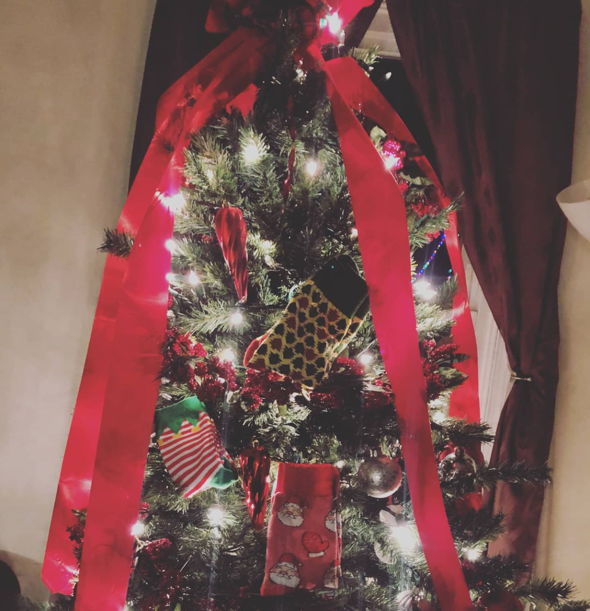 How to Plan an Ugly Christmas Sock Party: A Complete Guide — Sockfly